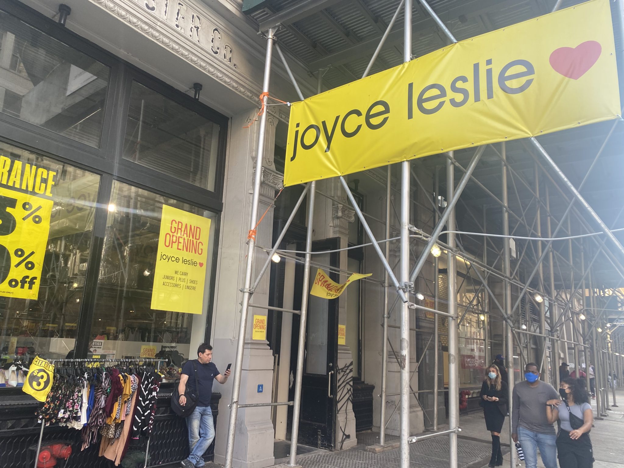 SoHo Broadway Retail Roundup — SoHo Broadway Initiative